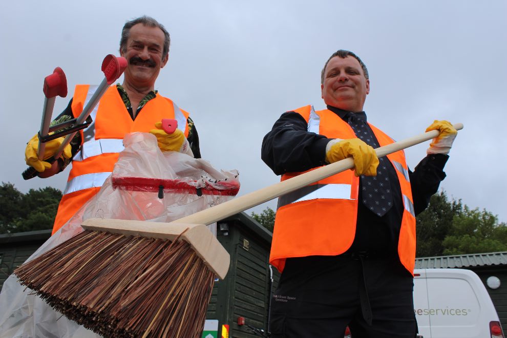 Litter picking gear available to community groups and individuals | The ...
