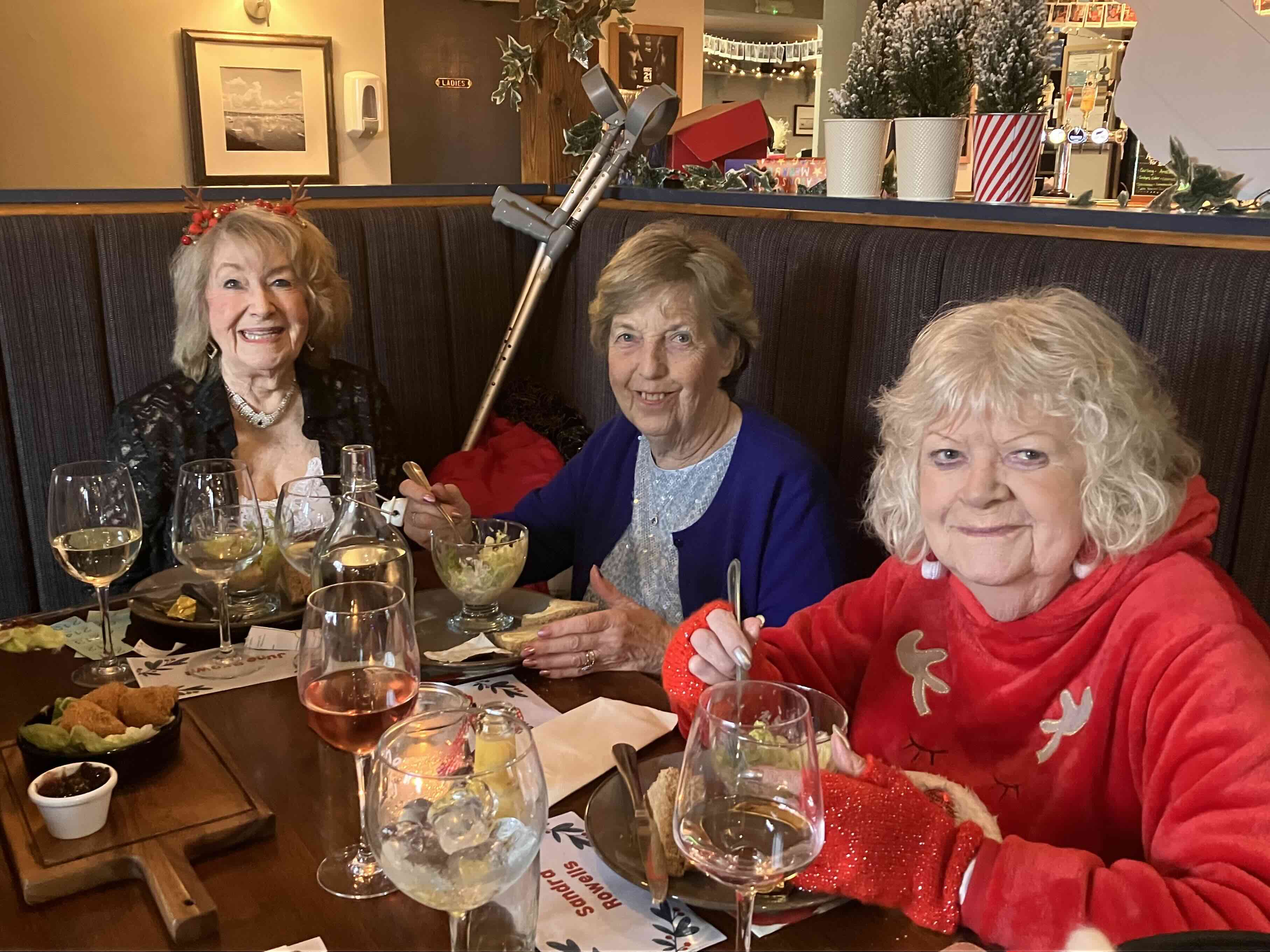 Exminster's Royal Oak pub lays on a festive feast for Westbank's ...